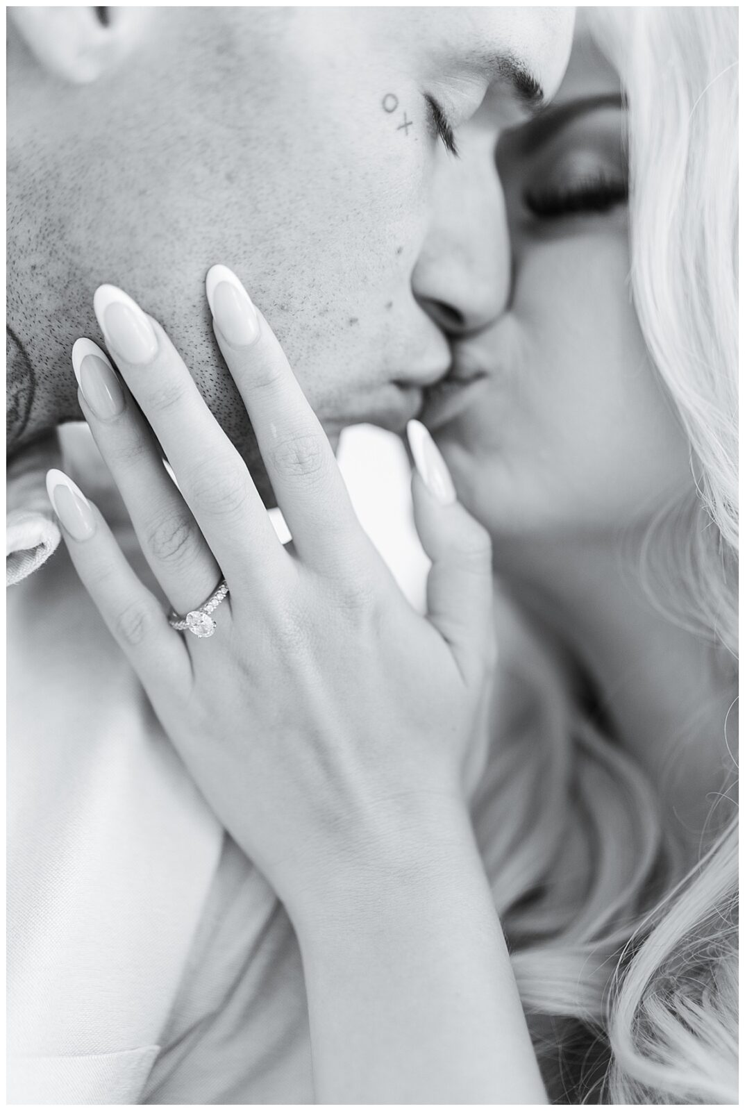 Favorite Engagement Photo Poses | Houston’s Best Wedding Photographers ...